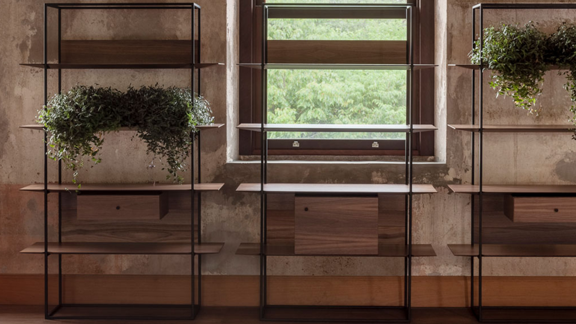 ESTANTE ARESTA - Produtos - Saccaro